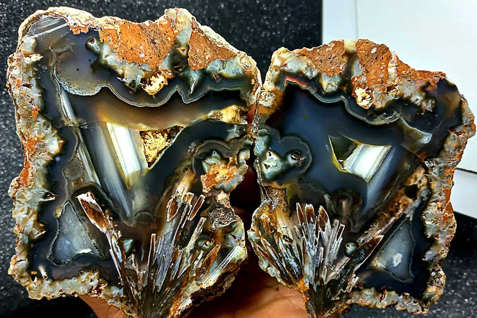 Summit Agate – Rockhounds Anonymous